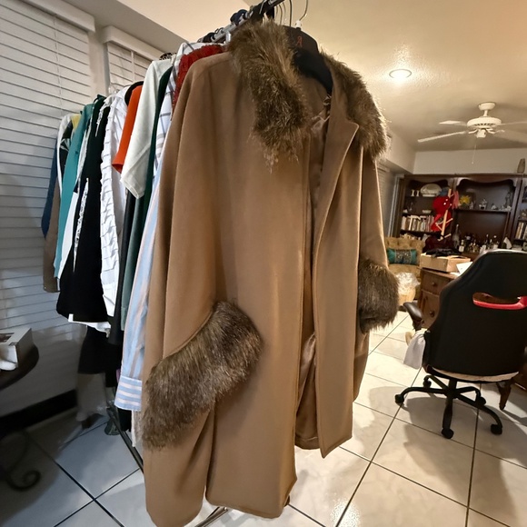 Adrienne Landau | Jackets & Coats | Exquisite Camel Tan Cape With Faux ...